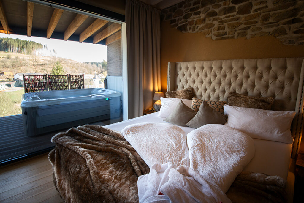 Wellness Chalet "Bluestone Chalet" near Sankt Vith I Relax Cottage